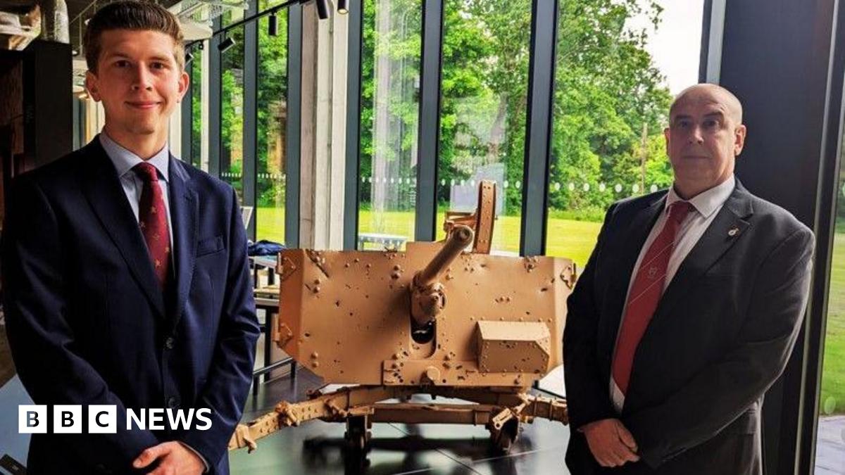 Family's pride at Wakenshaw gun's new Durham home - BBC News