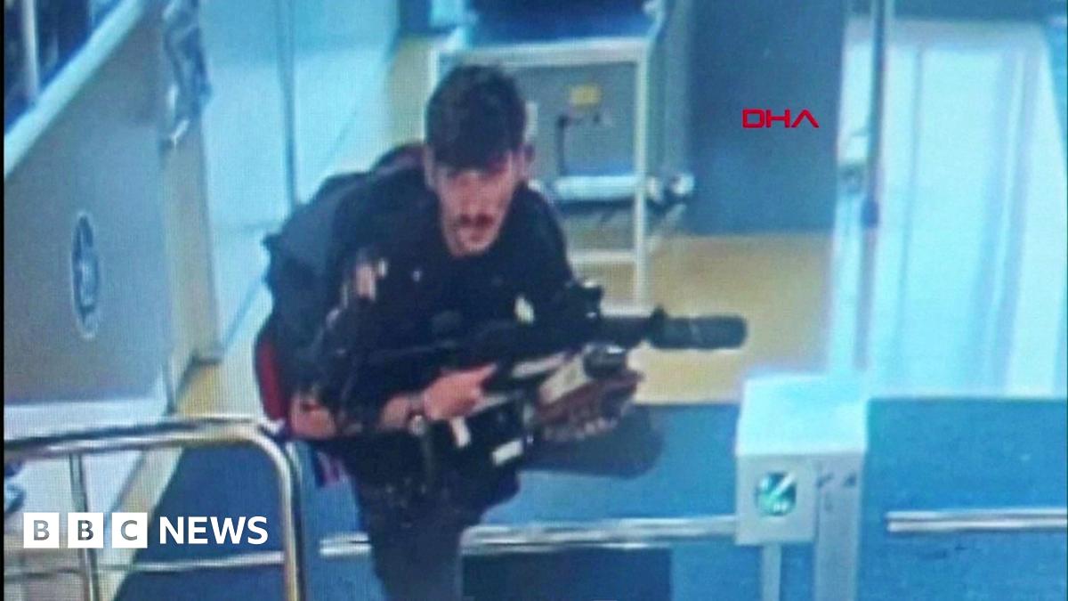 Turkey strikes Kurdish sites after attack kills five near Ankara - BBC News