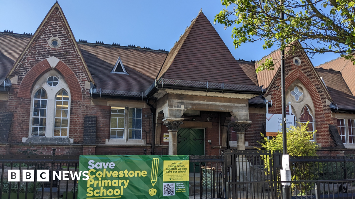 Hackney groups bid to take over former primary school - BBC News