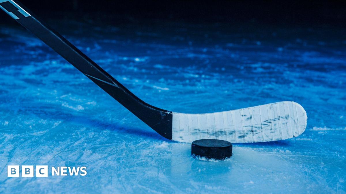 Mistrial declared in Canadian hockey assault case - BBC News