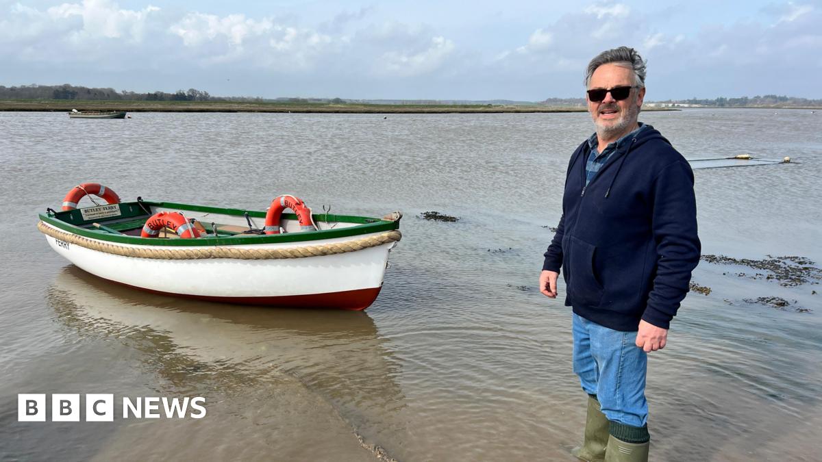 Butley Ferry service ready to launch for 2024 season - BBC News