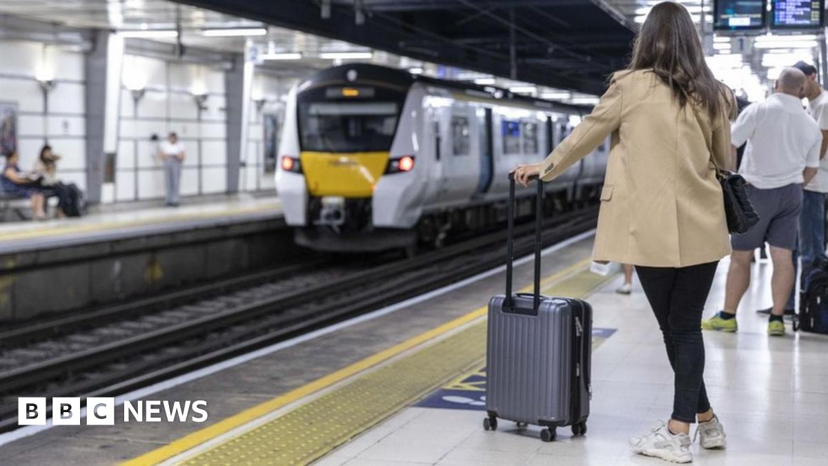 New rail strikes ballot to start soon - RMT's Mick Lynch - BBC News