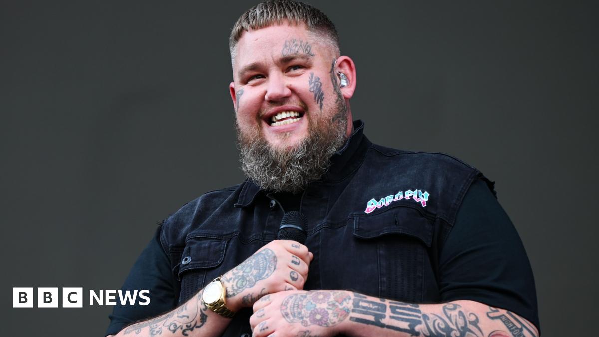 Derby Summer Sessions: Headliners added to festival line-up - BBC News