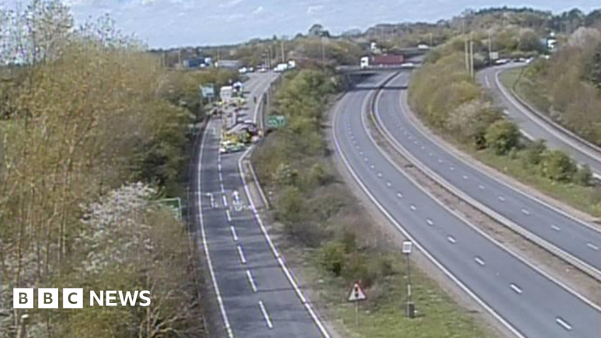 A14 closed in both directions following a collision - BBC News