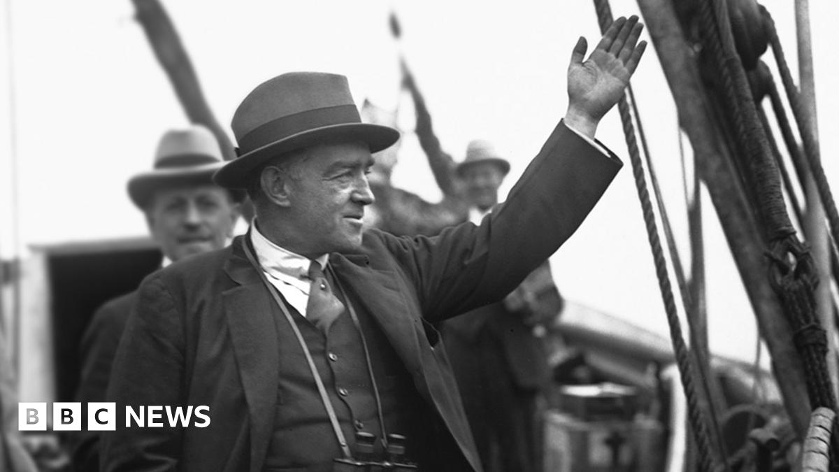 Antarctic: Exhibition recalls Ernest Shackleton's final quest - BBC News