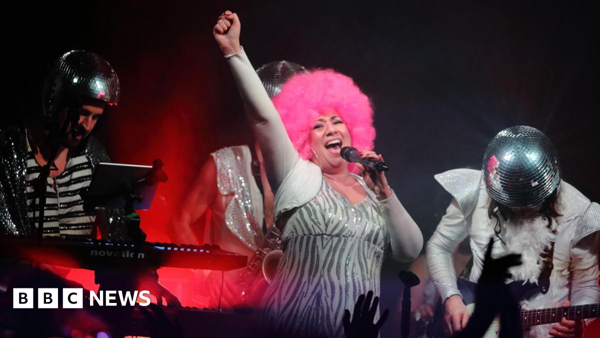 Saffron Walden songwriter's 1970s 'disco classic' is released - BBC News