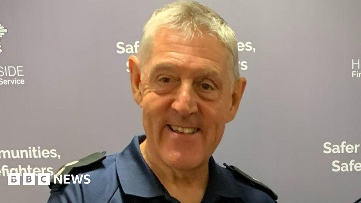 Humberside firefighter Ian Johnson retires after hitting 50-year ...