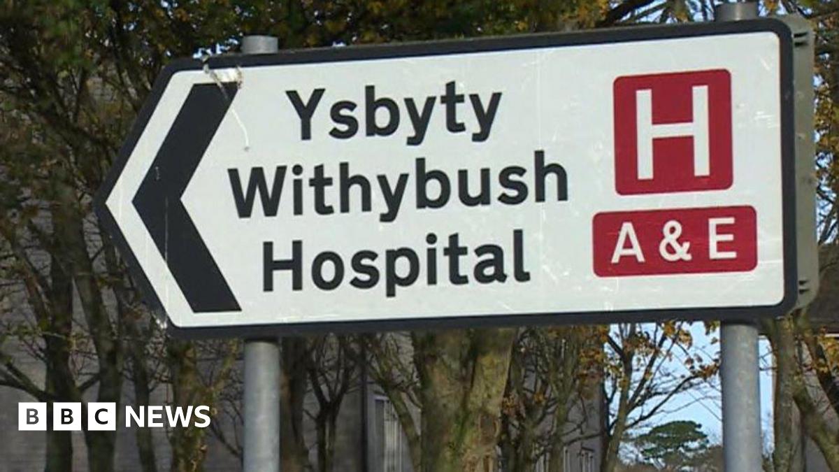 New hospital plan in Hywel Dda controversial health shake-up - BBC News