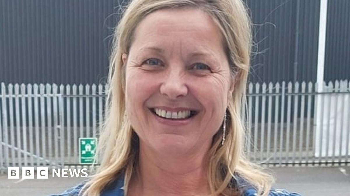 Familial abuse survivor seeks to help others through writing - BBC News