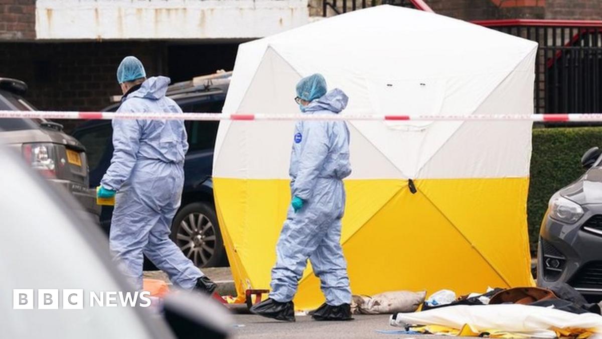 Weapons found after police in London shoot dead man who had crossbow ...