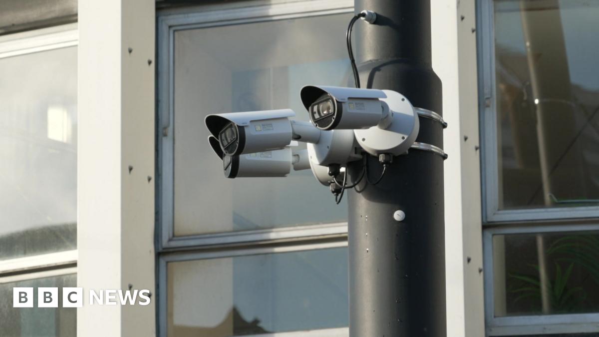 Croydon Live Facial Recognition pilot cuts crime, says Met Police - BBC ...