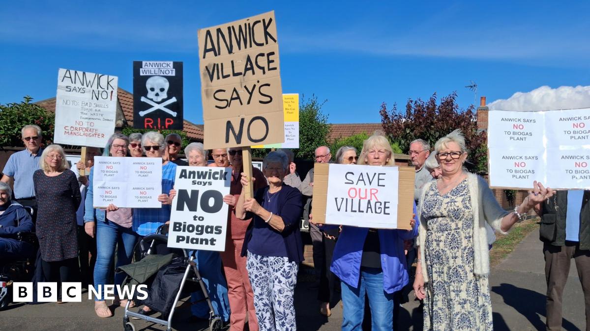 Anwick chicken biogas plant 'would kill village' say locals - BBC News