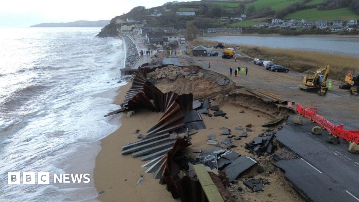 Storm-hit Devon road 'a mess' after it breaks up and washes away - BBC News