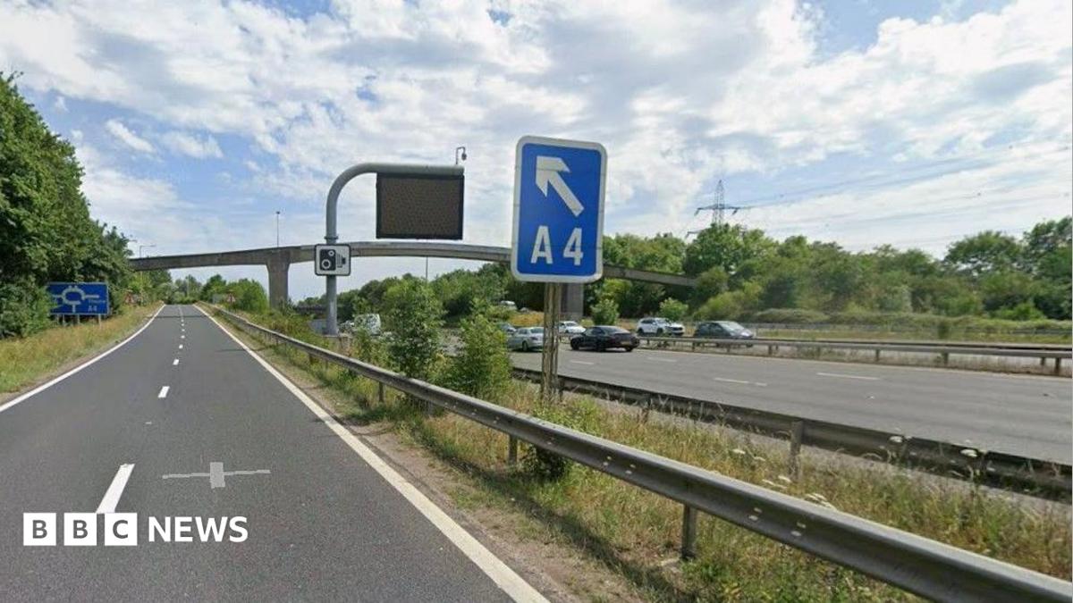 M4 Theale-Reading reopens eastbound after crash and oil spill - BBC News