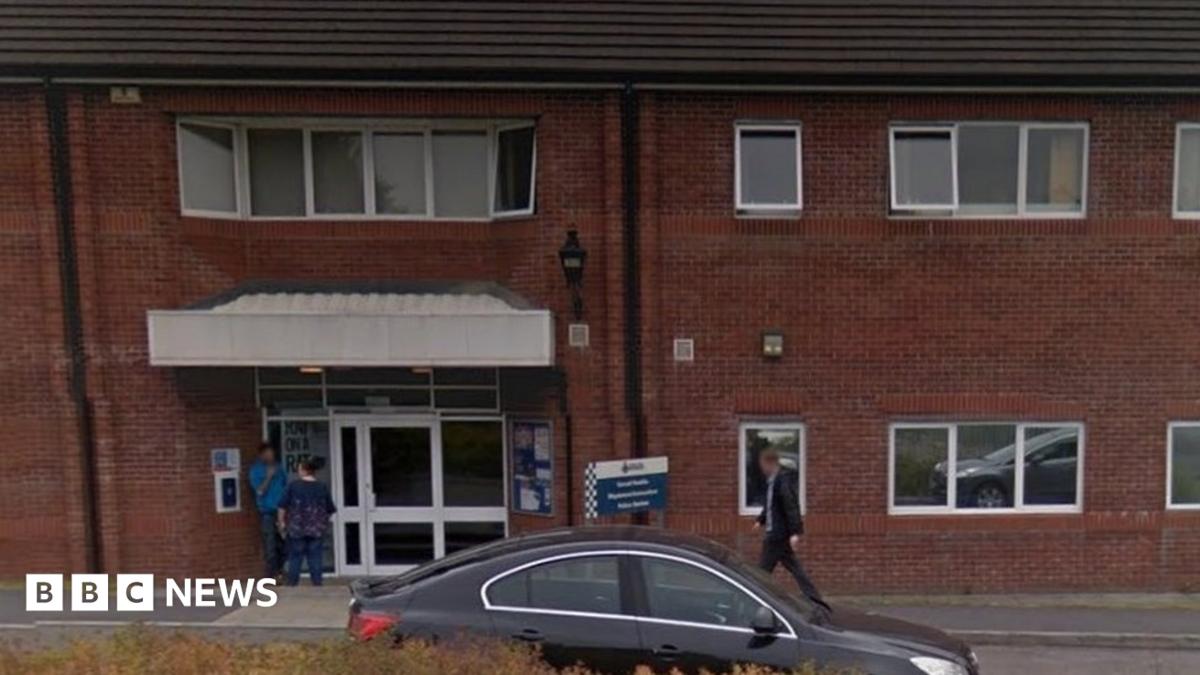 Ammanford police station quarantined after drugs bag bursts - BBC News