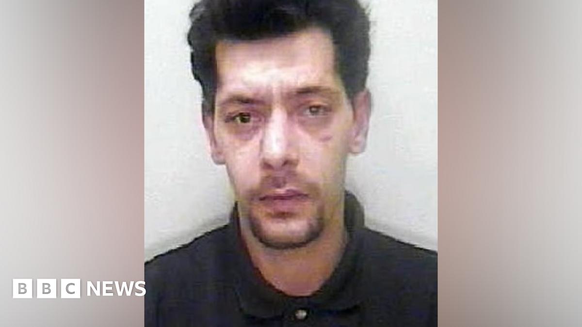 Ellen Frith murder: Parole hearing for killer Dean Carr - BBC News