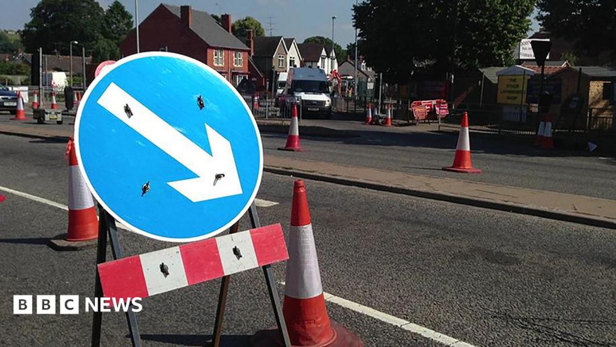 Traffic disruption warning over Skegness roadworks - BBC News