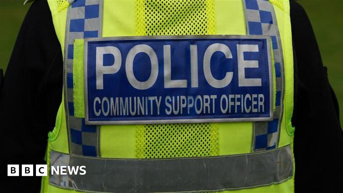 Torquay residents urged to complete police safety survey - BBC News