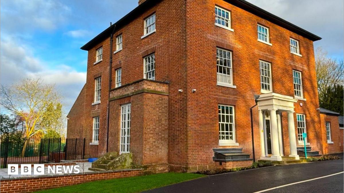 New special needs school opens in Worcestershire - BBC News