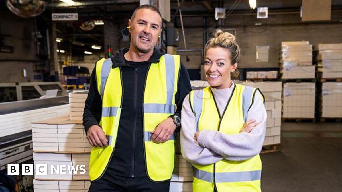 Bungay book printers to feature in episode of Inside the Factory - BBC News
