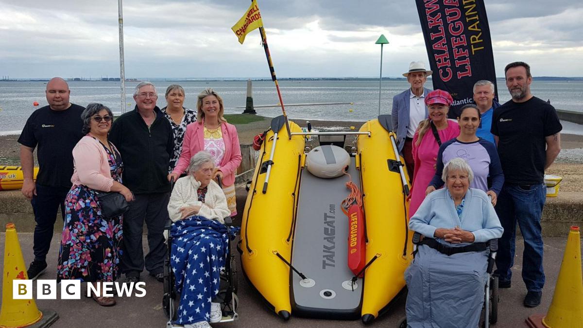 Southend rescue boat named after Sir David Amess MP unveiled - BBC News