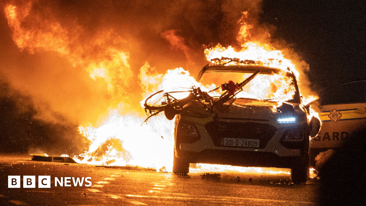 Dublin riots: Man jailed for setting Irish police car on fire - BBC News