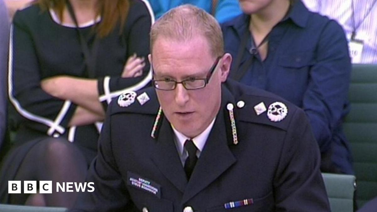 Metropolitan Police: VIP abuse inquiry officer faces gross misconduct ...