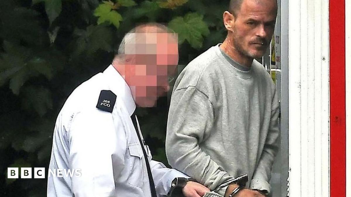 Cawdery killings: Killer spoke of demonic delusions - BBC News