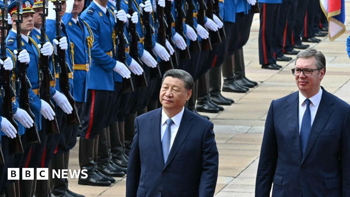 China's Xi Jinping gets red-carpet welcome in Serbia - BBC News