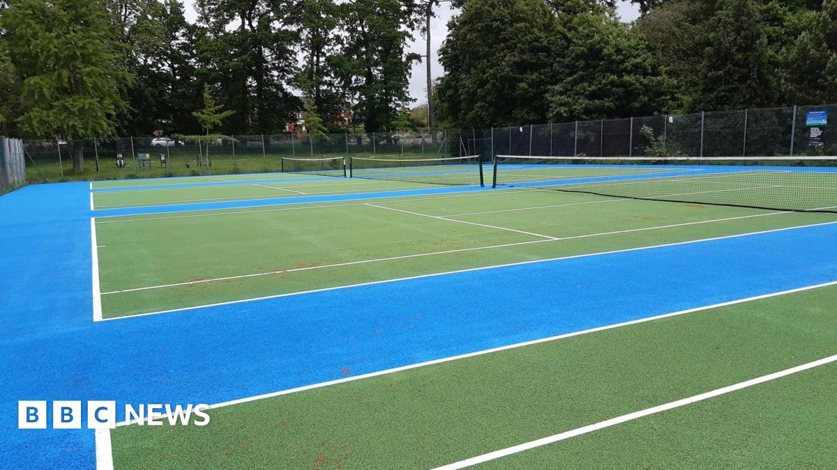 Leicester park tennis courts reopen after revamp - BBC News