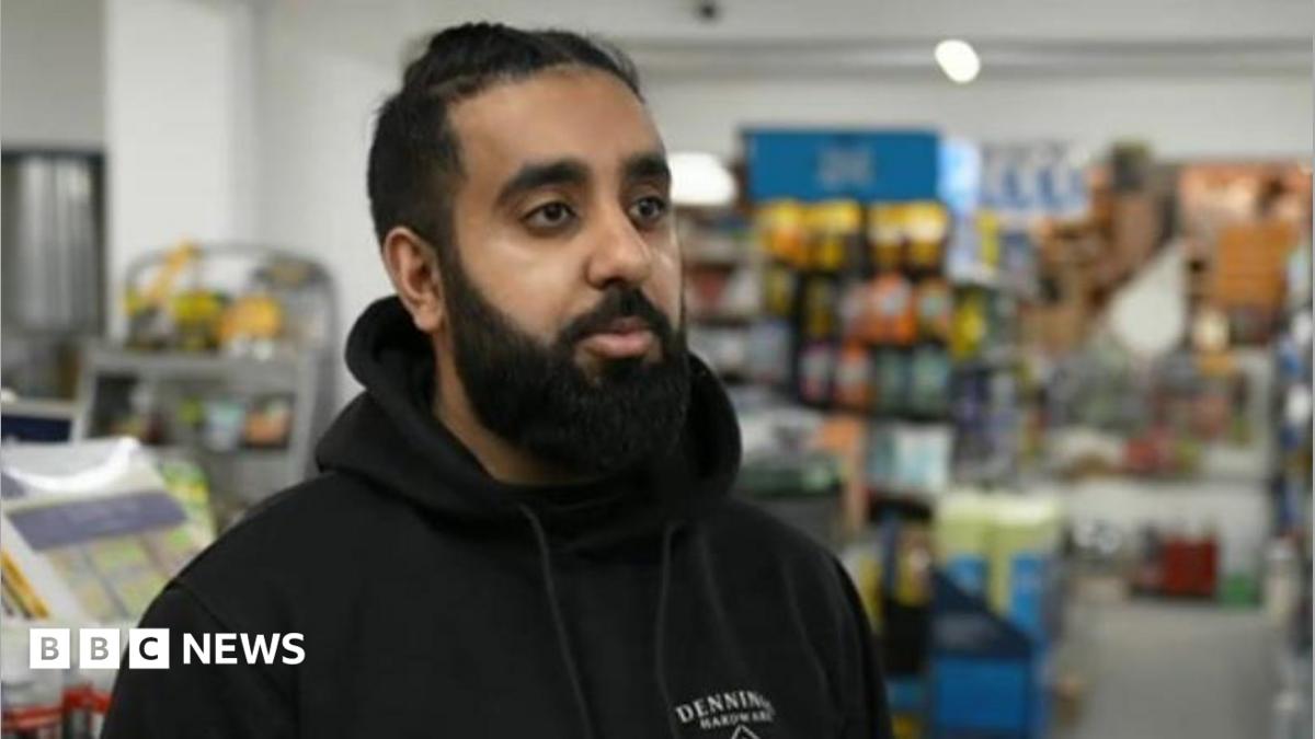Shoplifting cases rise across West Midlands - BBC News