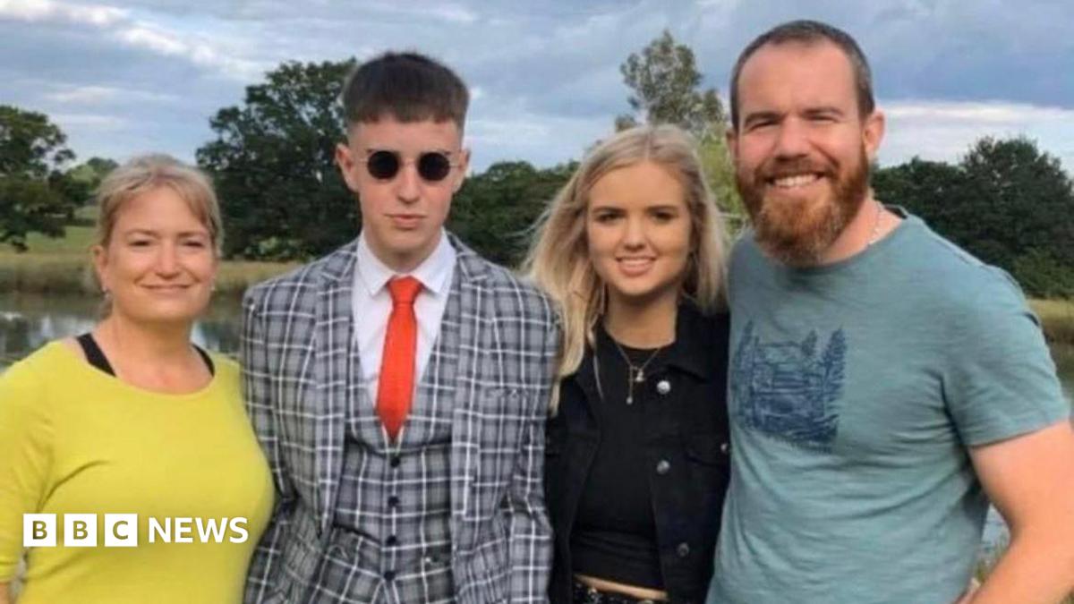 Horley Family 'unable to grieve' Surrey PC's death due to delays - BBC News