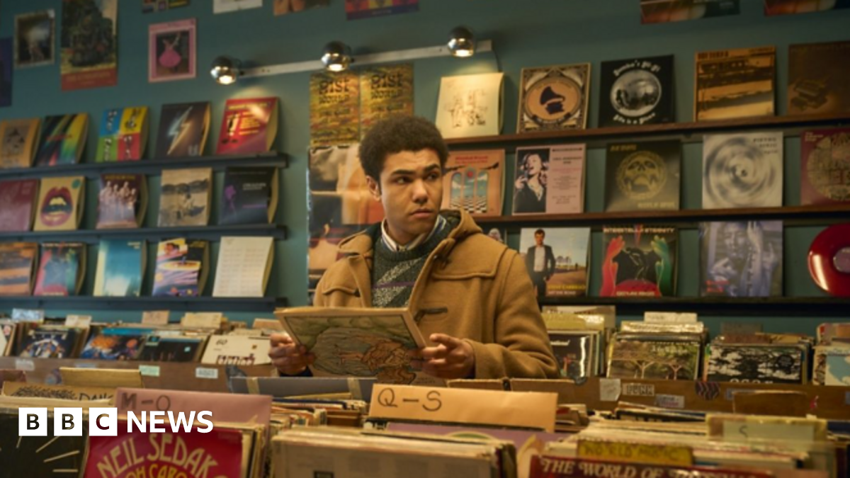 This Town star Levi Brown warns audiences to prepare themselves - BBC News