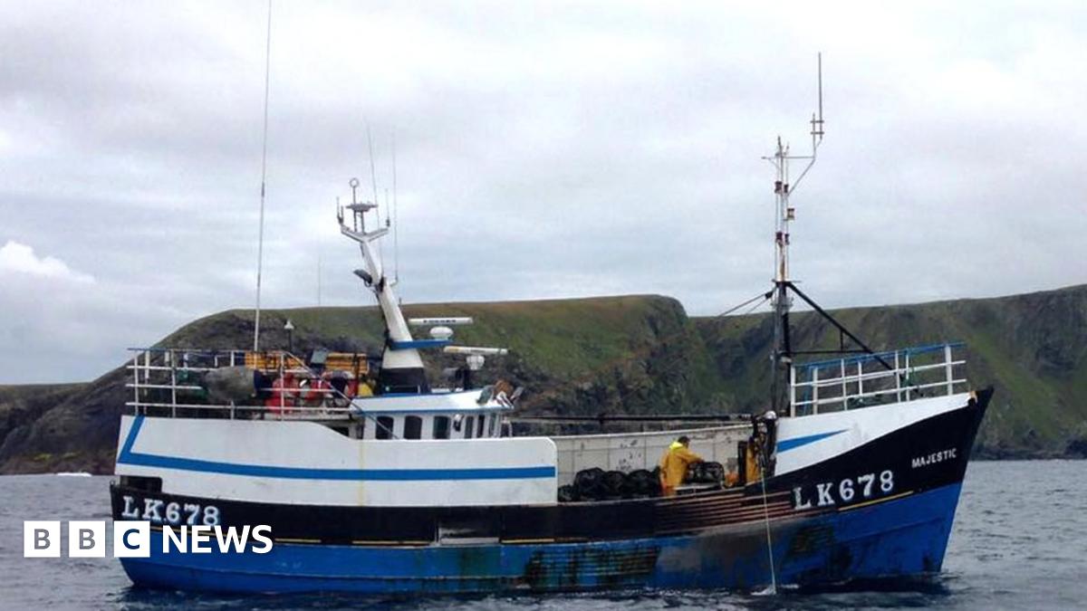 Two fishermen rescued from creel boat off Shetland - BBC News