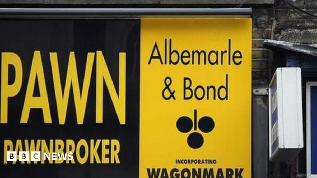 Pawnbroker shuts shops as it seeks lifeline - BBC News