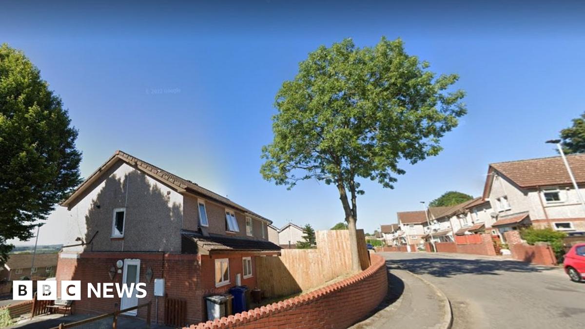 Barnsley death: Woman released as man's death not suspicious - BBC News