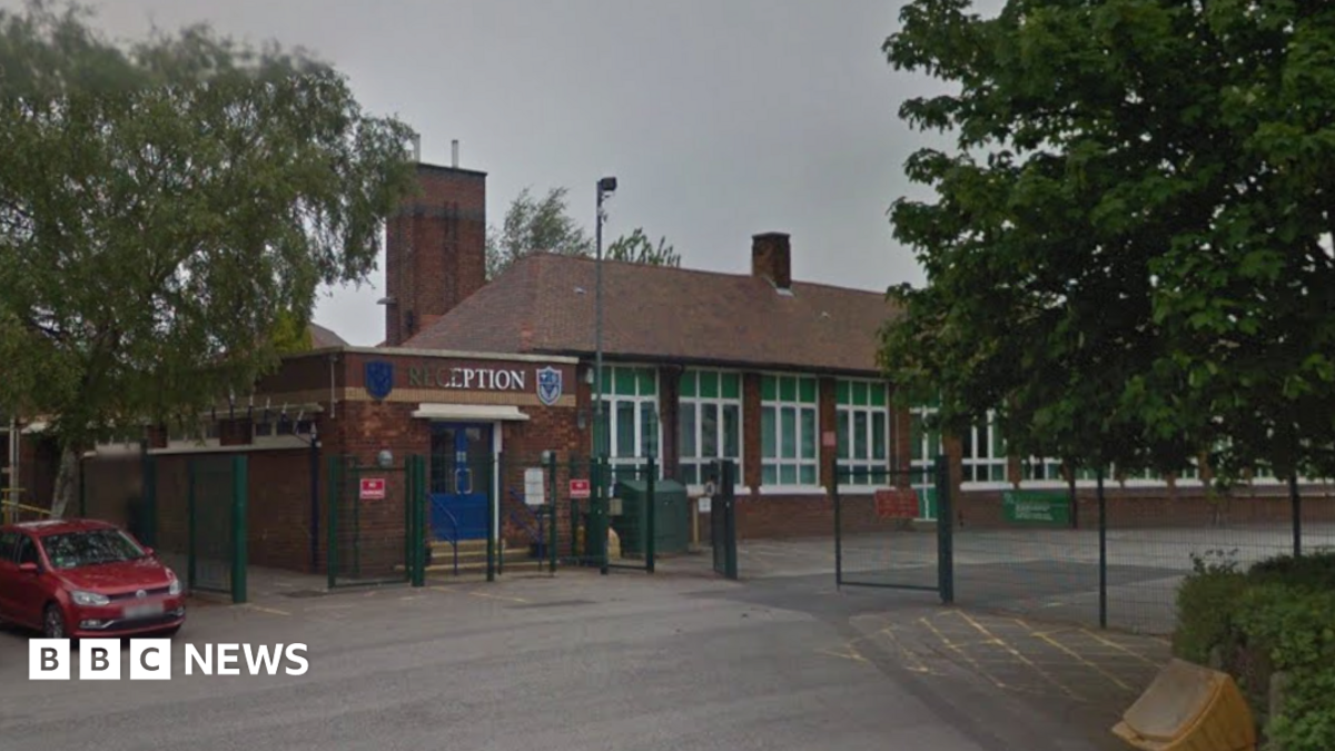 Council set to spend £1m on new leisure facilities in Selston - BBC News