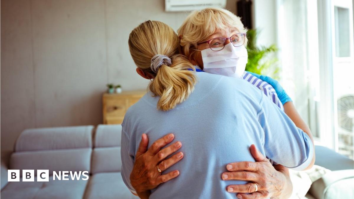 Coronavirus: Expert urges caution over hugs as lockdown eases - BBC News