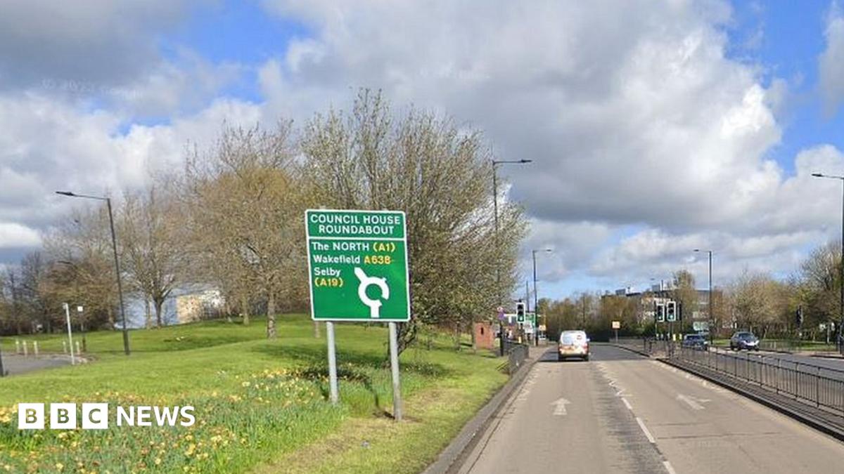 Doncaster crash witness appeal after pedestrian seriously hurt - BBC News