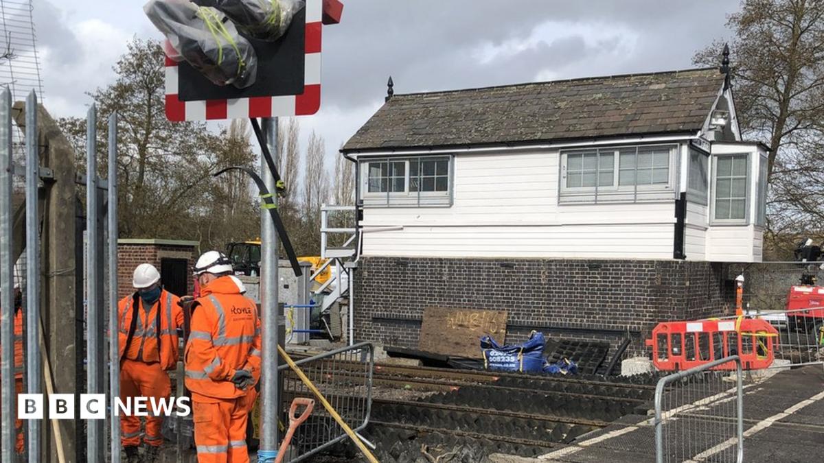 Sheffield: 120-year-old signal box to be demolished in rail upgrade ...