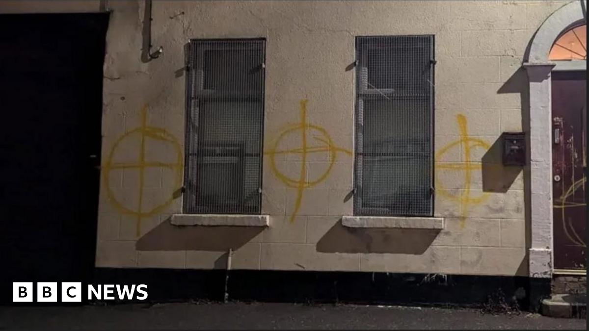 Newtownards: Man held over mosque attack released - BBC News