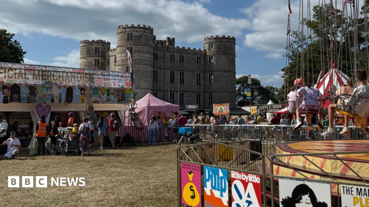 In Pictures: Families descend on Dorset for Camp Bestival 2025 - BBC News