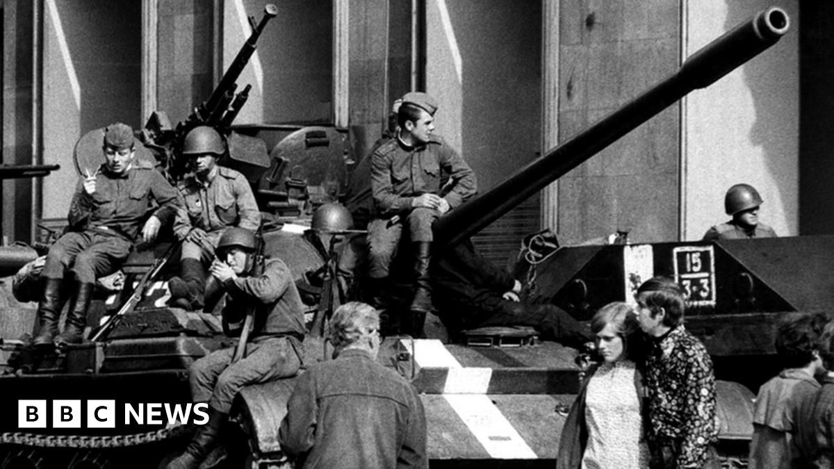 Soviet 1968 invasion: Czechs still feel Cold War shivers - BBC News