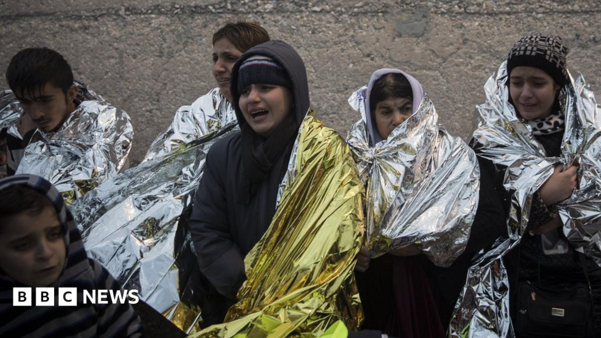 Migrant crisis dominates as EU holds final summit of 2015 - BBC News