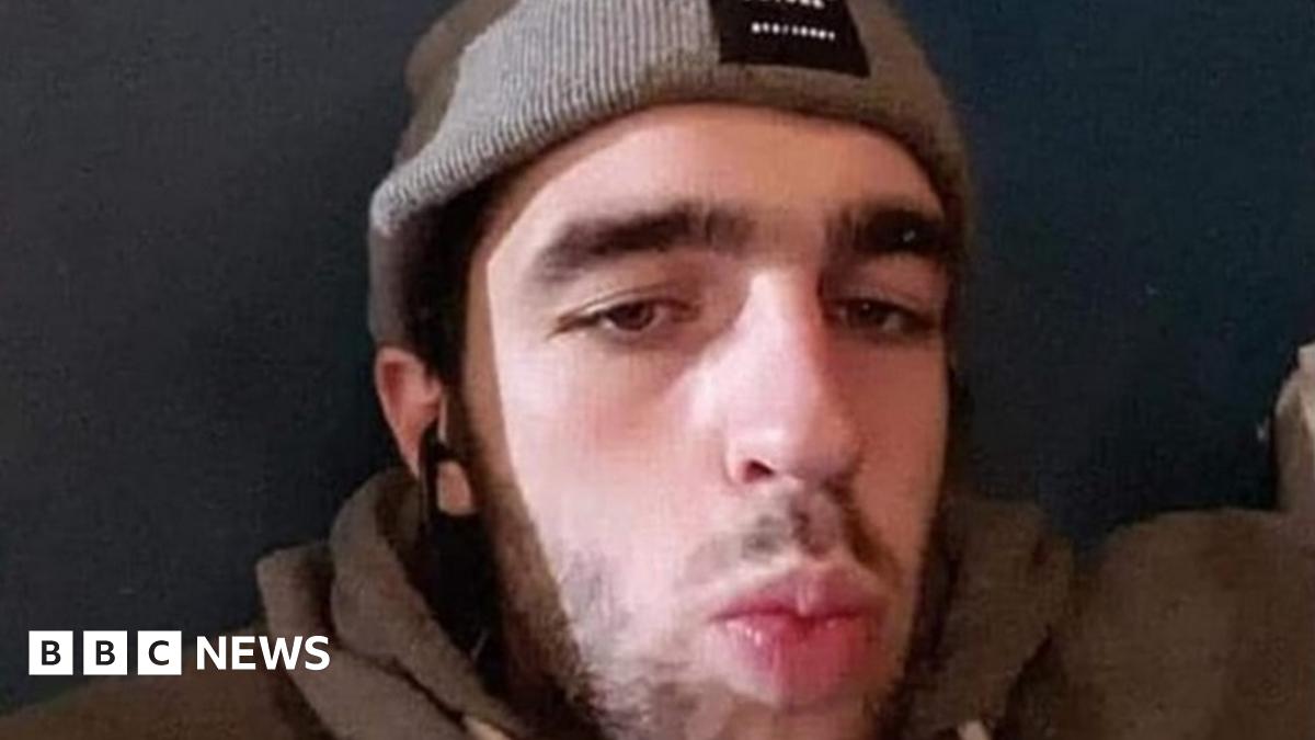 Jamie Gilbey: Search for robbery suspect becomes murder case - BBC News