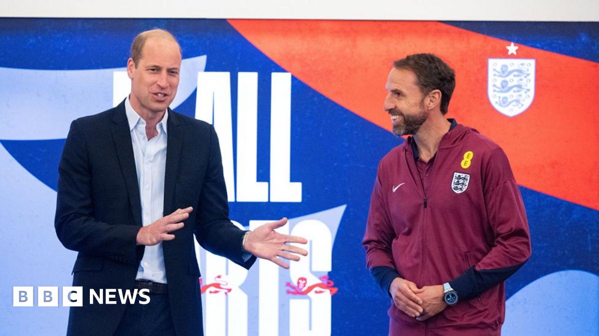 Gareth Southgate: Prince William pays tribute to England manager - BBC News