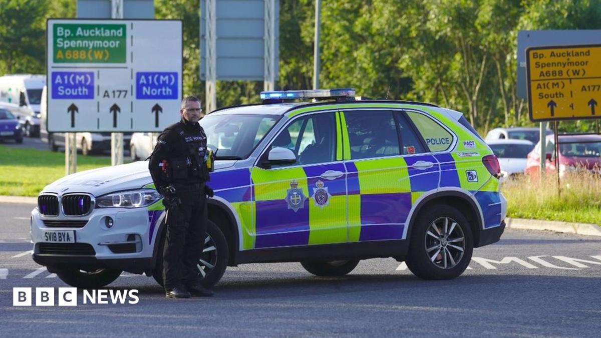 Durham A1 crash: Three killed in six-vehicle collision - BBC News