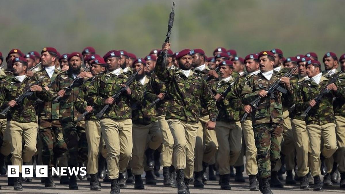 Pakistan election raises fears of 'creeping coup' - BBC News