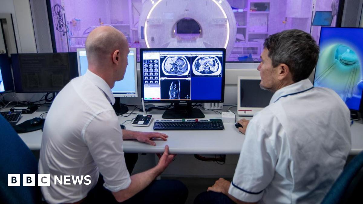 Leeds radiotherapy research team awarded £2.9m in funding - BBC News