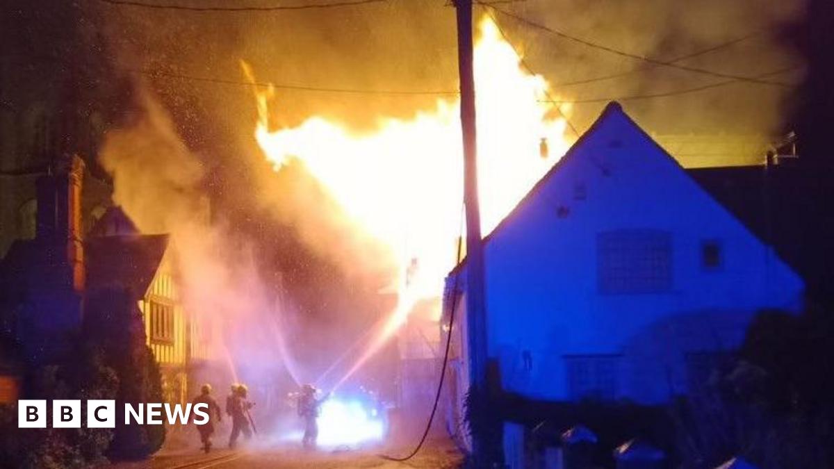 Stoke-by-Nayland house fire attended by nine crews - BBC News